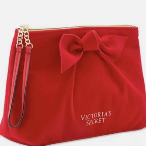 Victoria's Secret | Bags | Victorias Secret Limited Edition Red Velvet ...